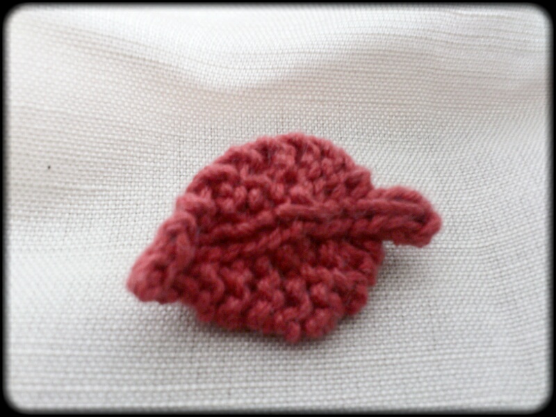 Hand Knitted Cotton Silk Brooch on Luulla